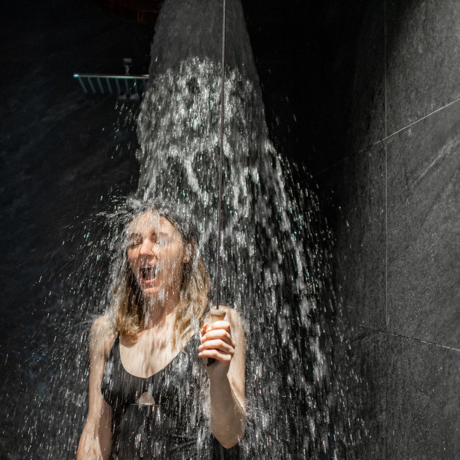 Embracing the Cold: The Power of Cold Showers as Cold Exposure Therapy ...